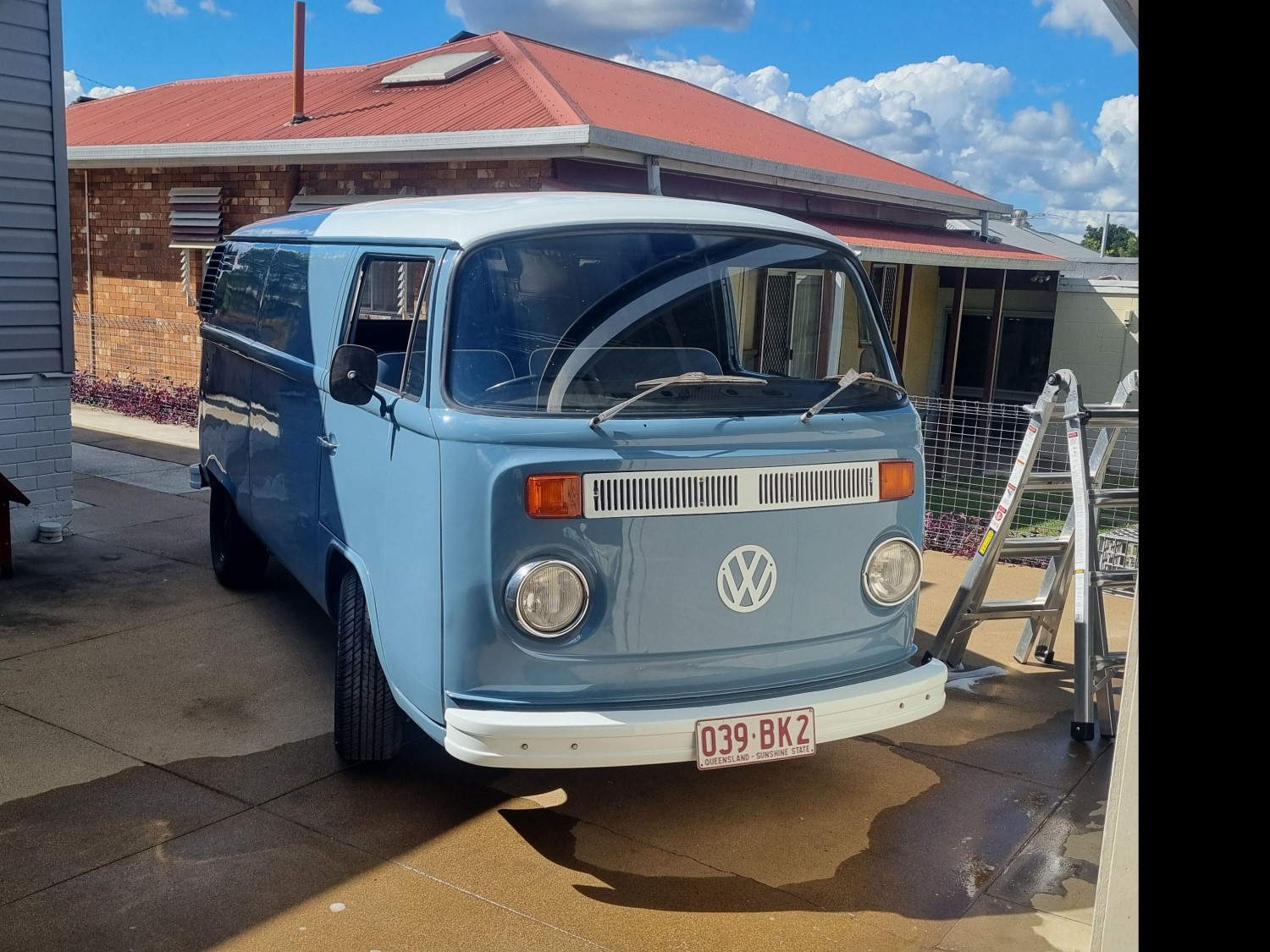 1976 Volkswagen KOMBI - Adamcburt - Shannons Club