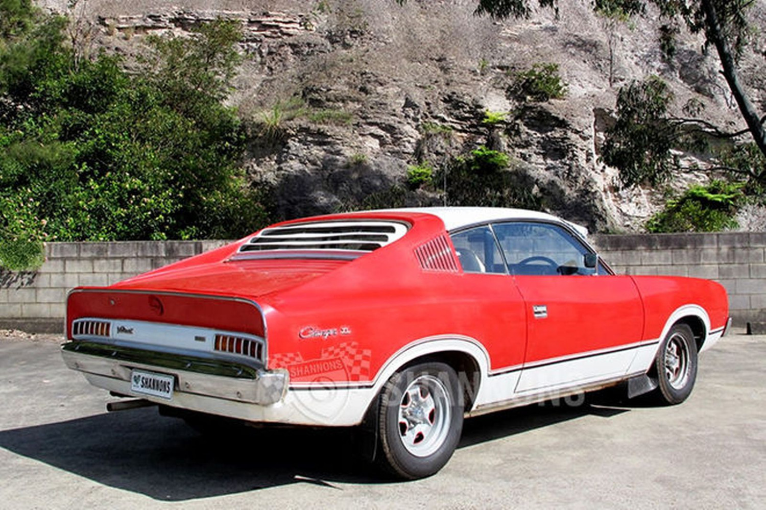 Photo by trombonista - Shannons Club