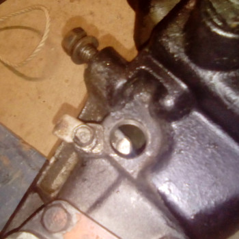 reverse light switch for muncie m21 gearbox - Shannons Club