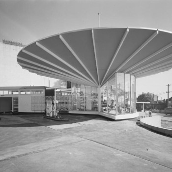 Cool 1960 service station - Shannons Club