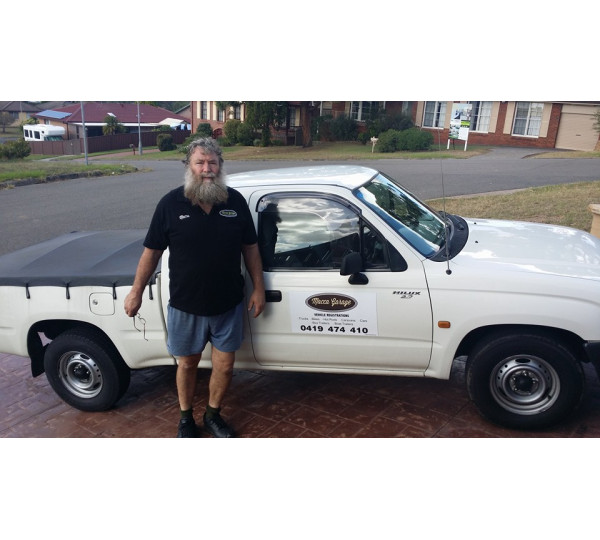 Macca Garage - Shannons Club